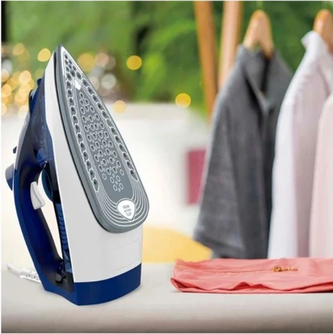 Popmart - უთო TEFAL FV2838E0